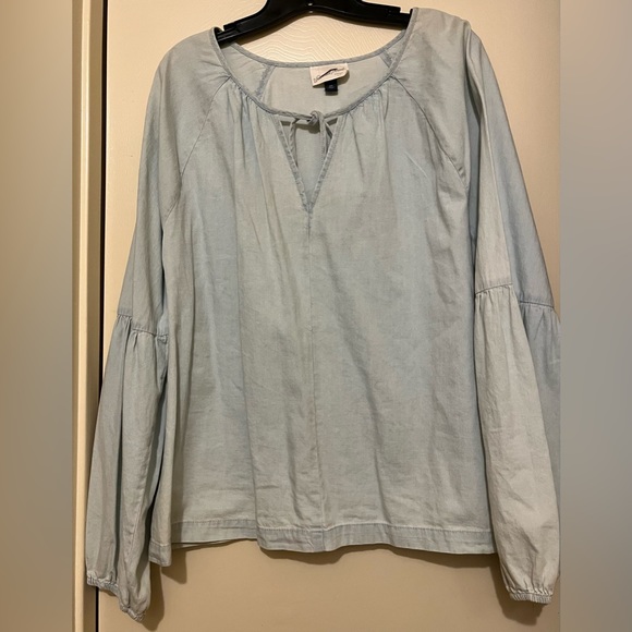 Universal Thread | Tops | Universal Thread Denim Colored Top | Poshmark